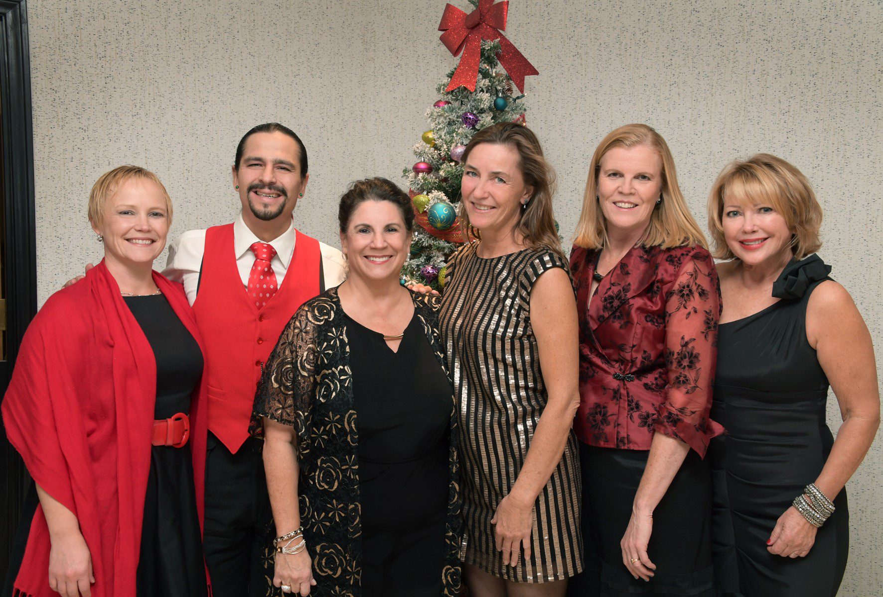 Hospital celebrates milestones at 55th Holiday Gala - Santa Ynez Valley ...