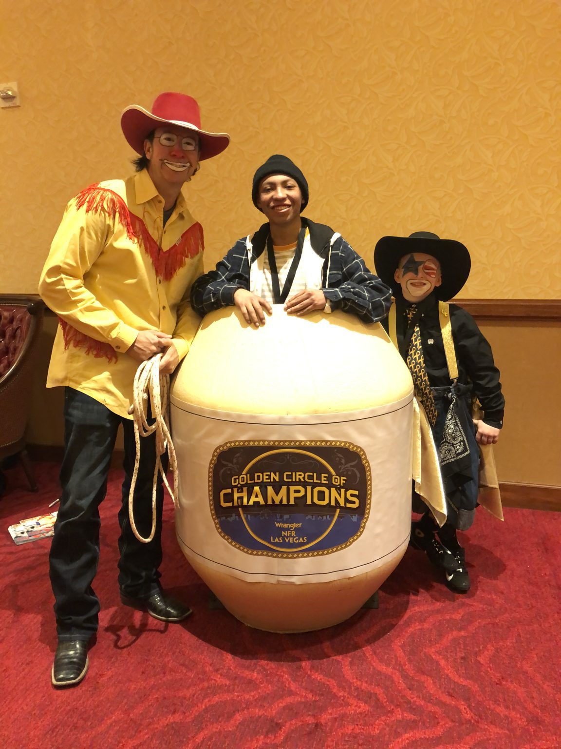 Rodeo clown creates barrels of cozy care - Santa Ynez Valley Star